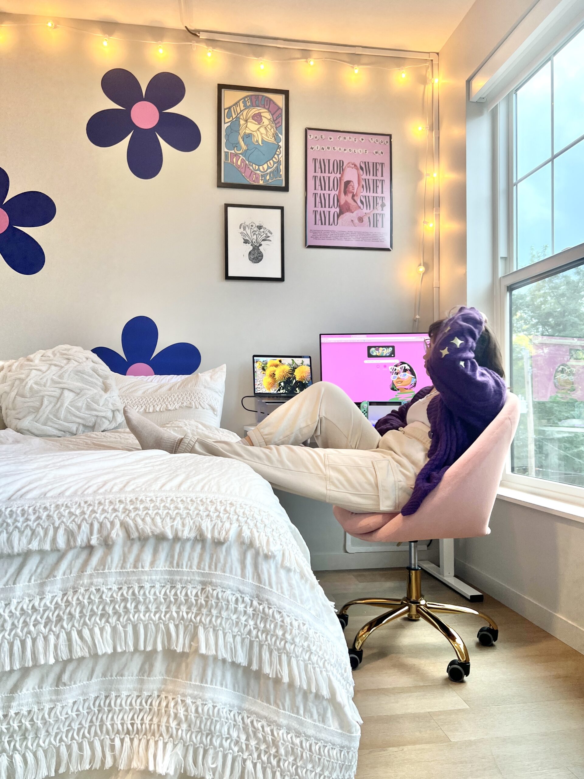 Decorating my first Barbie Dream Apartment - Ángela's Website